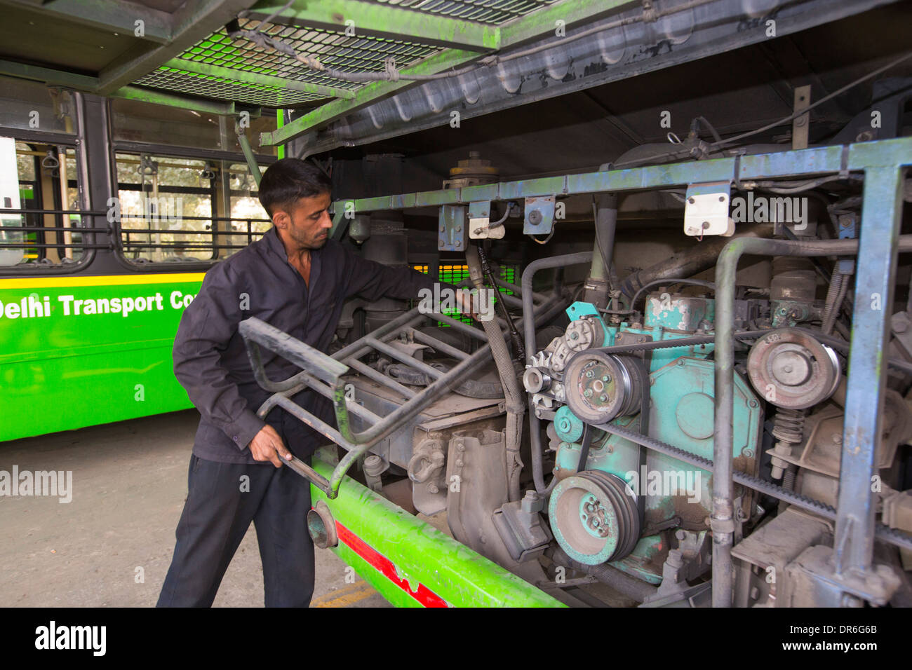 Diesel buses hi-res stock photography and images - Alamy