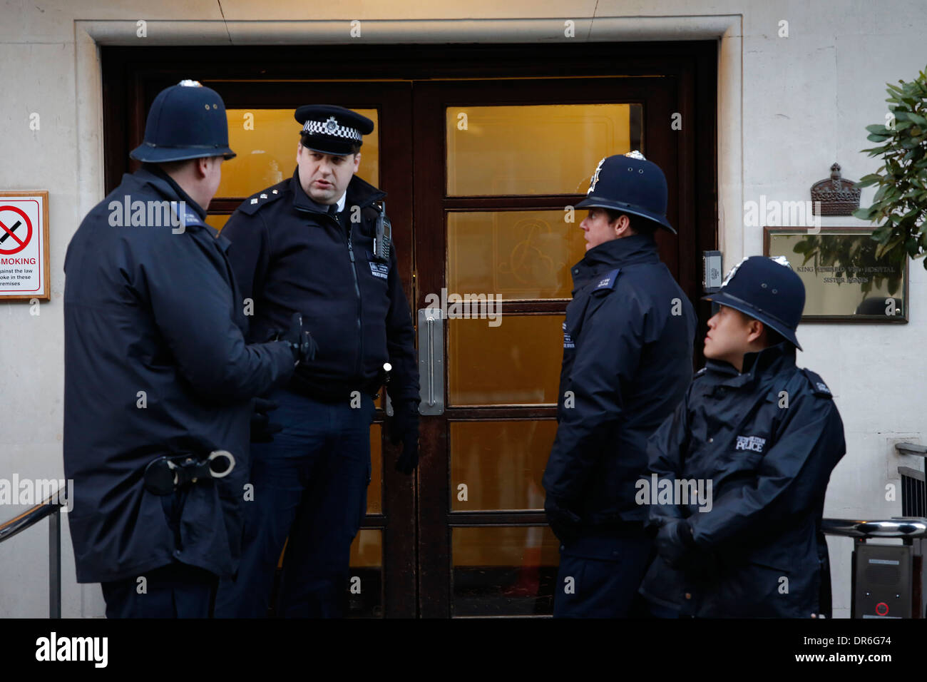 Hospital police britain hi-res stock photography and images - Alamy