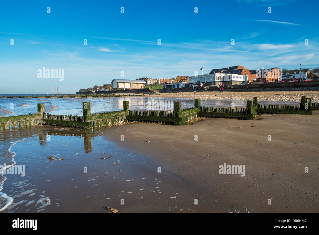Wooden groynes hi-res stock photography and images - Alamy