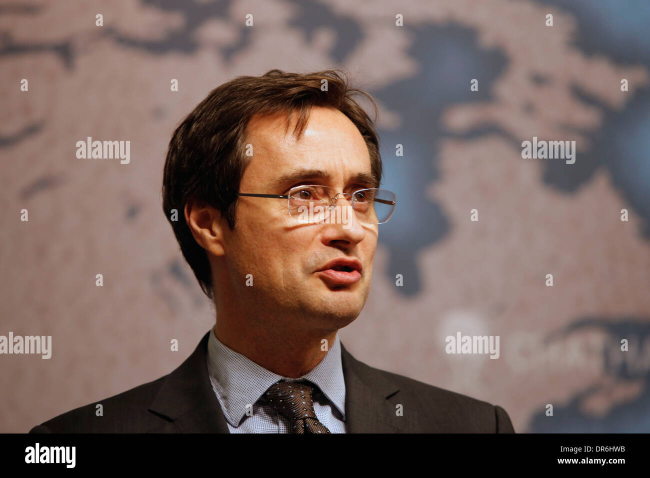 Dr robin niblett hi-res stock photography and images - Alamy