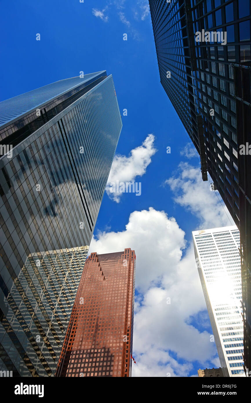 Business towers hi-res stock photography and images - Alamy