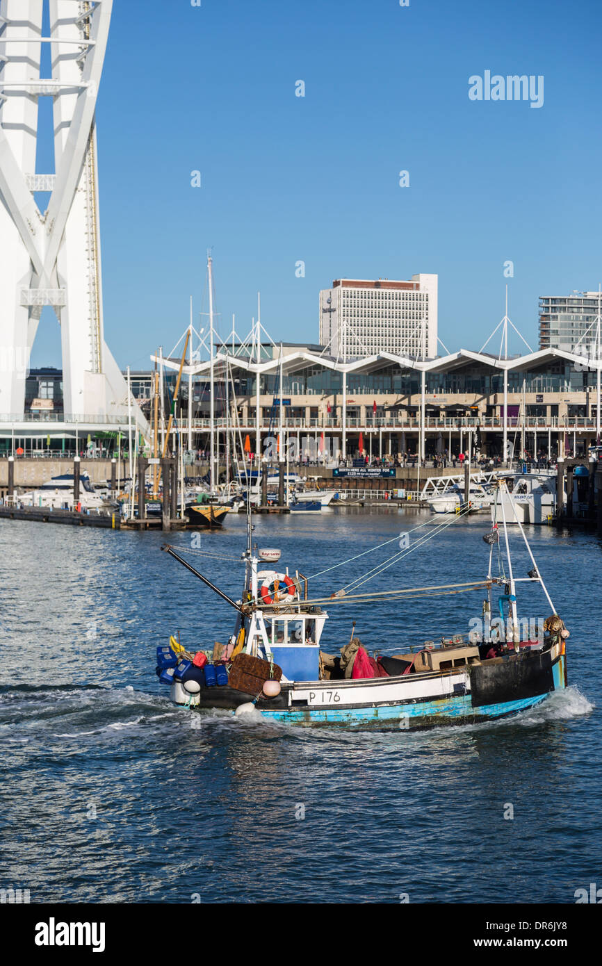 Fishing boat sailing in Portsmouth Harbour, the Solent, Hants, UK on a ...