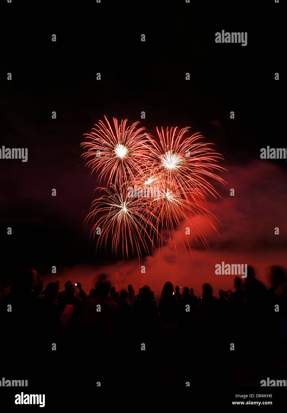 Nightly fireworks hi-res stock photography and images - Alamy