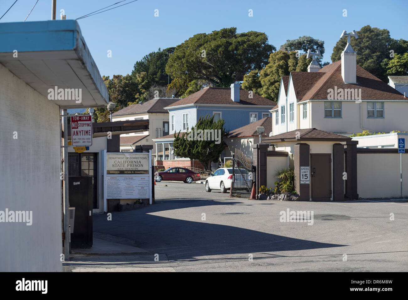 San Quentin State Prison, main gate Stock Photo - Alamy