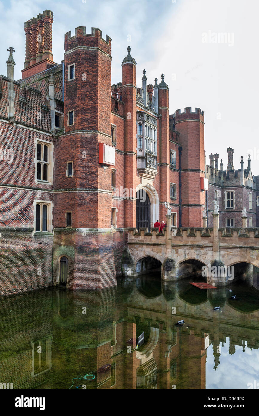 London, UK, 20th January,2014. The dry moat at Hampton Court Palace ...