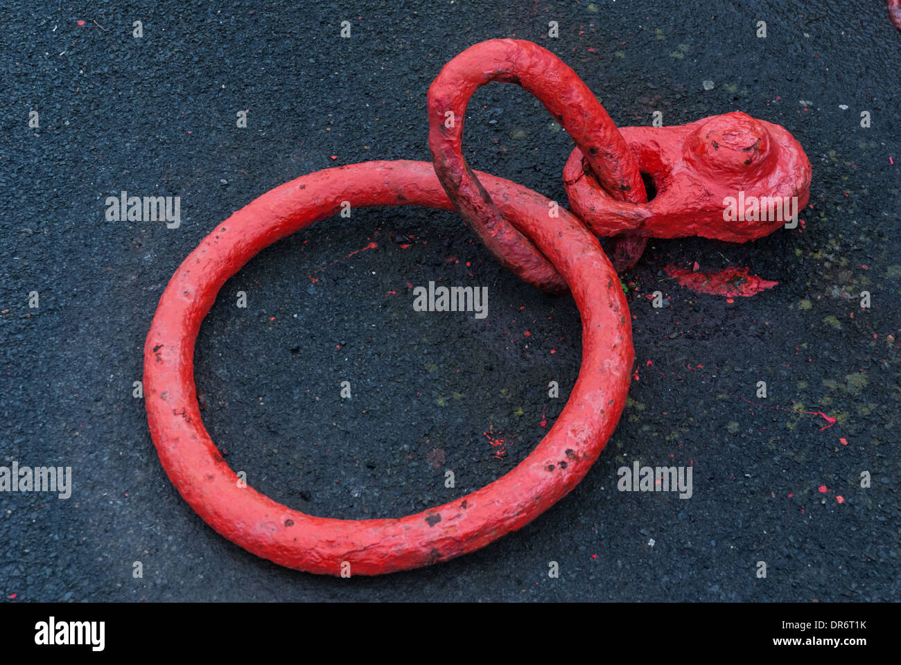 Harbour berthing ring Stock Photo - Alamy