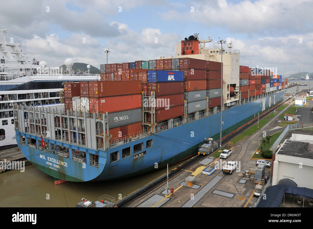 Mol container hi-res stock photography and images - Alamy