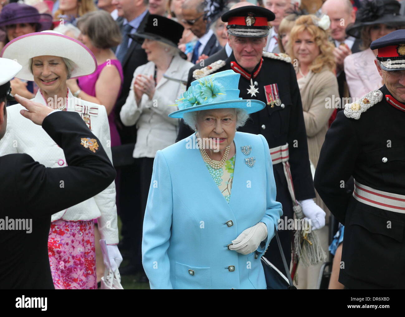 Britain's Queen Elizabeth II visits Henley-On-Thames in Oxfordshire ...