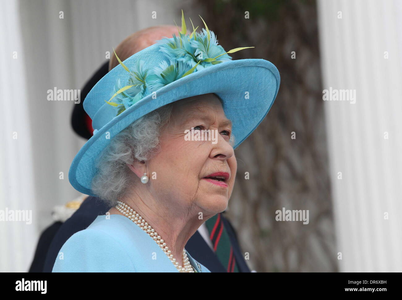 Britain's Queen Elizabeth II visits Henley-On-Thames in Oxfordshire ...