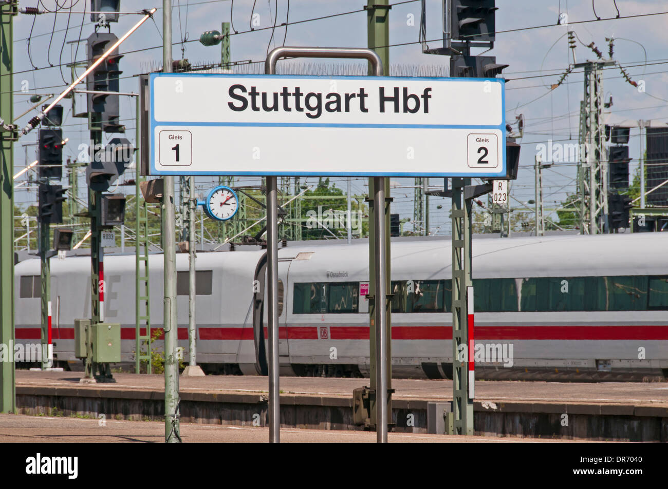 Germany, Baden-Wuerttemberg, Stuttgart, sign and ICE at main station ...