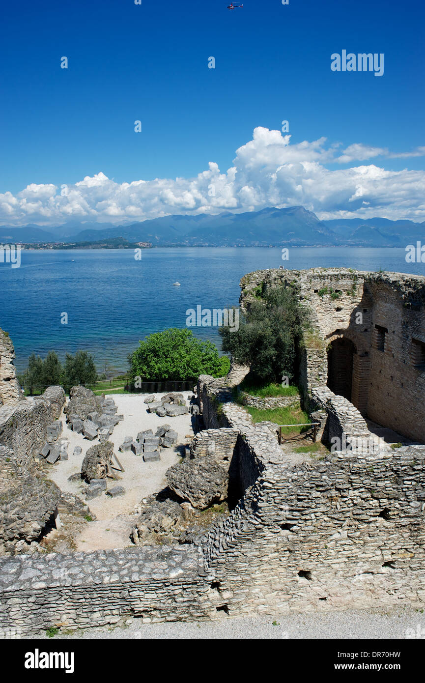 Sirmione villa romana hi-res stock photography and images - Alamy