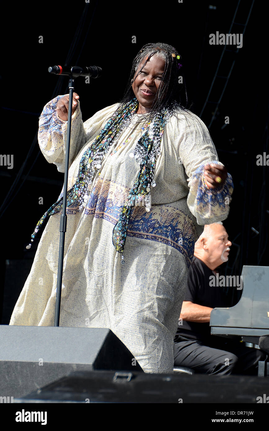 Randy Crawford & The Joe Sample Trio Hop Farm Music Festival 2012 - Day ...
