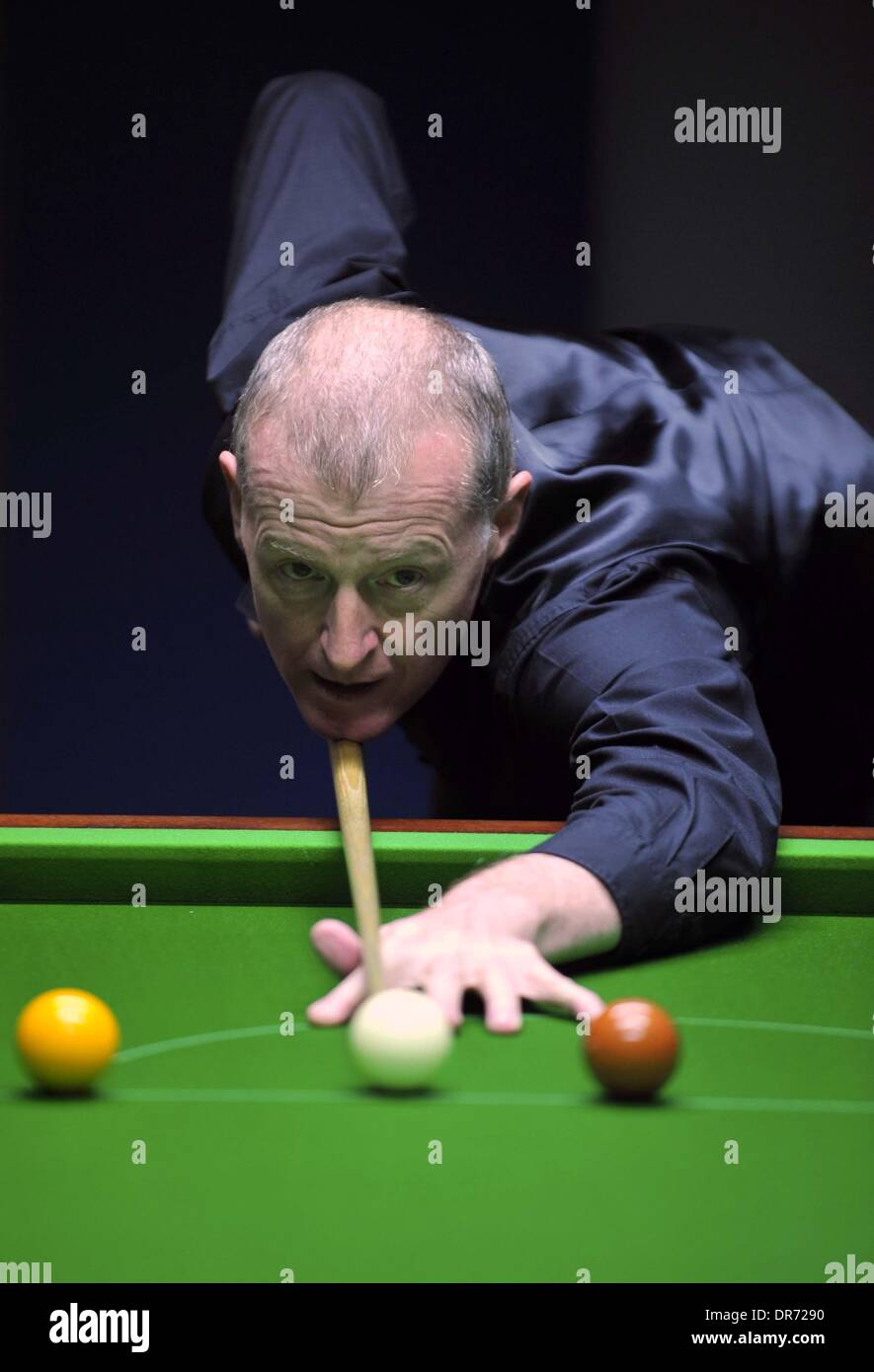 Former world snooker champion steve davis hi-res stock photography and ...