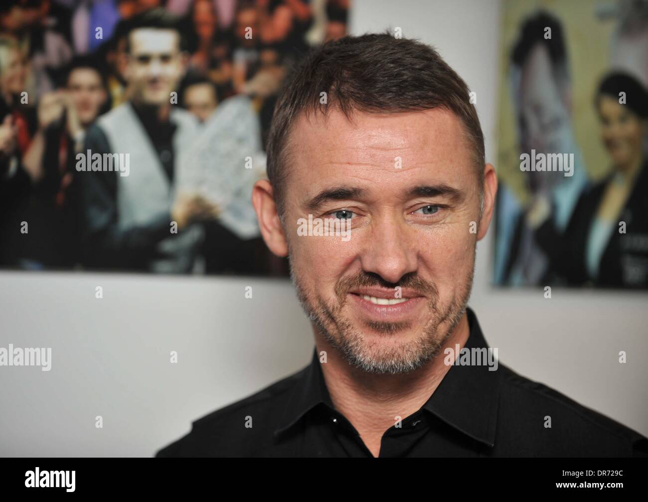 Stephen Hendry, Former World Snooker Champion playing a demonstration ...