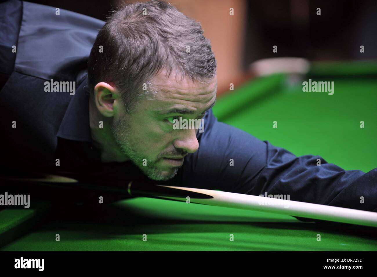 Stephen Hendry, Former World Snooker Champion playing a demonstration ...