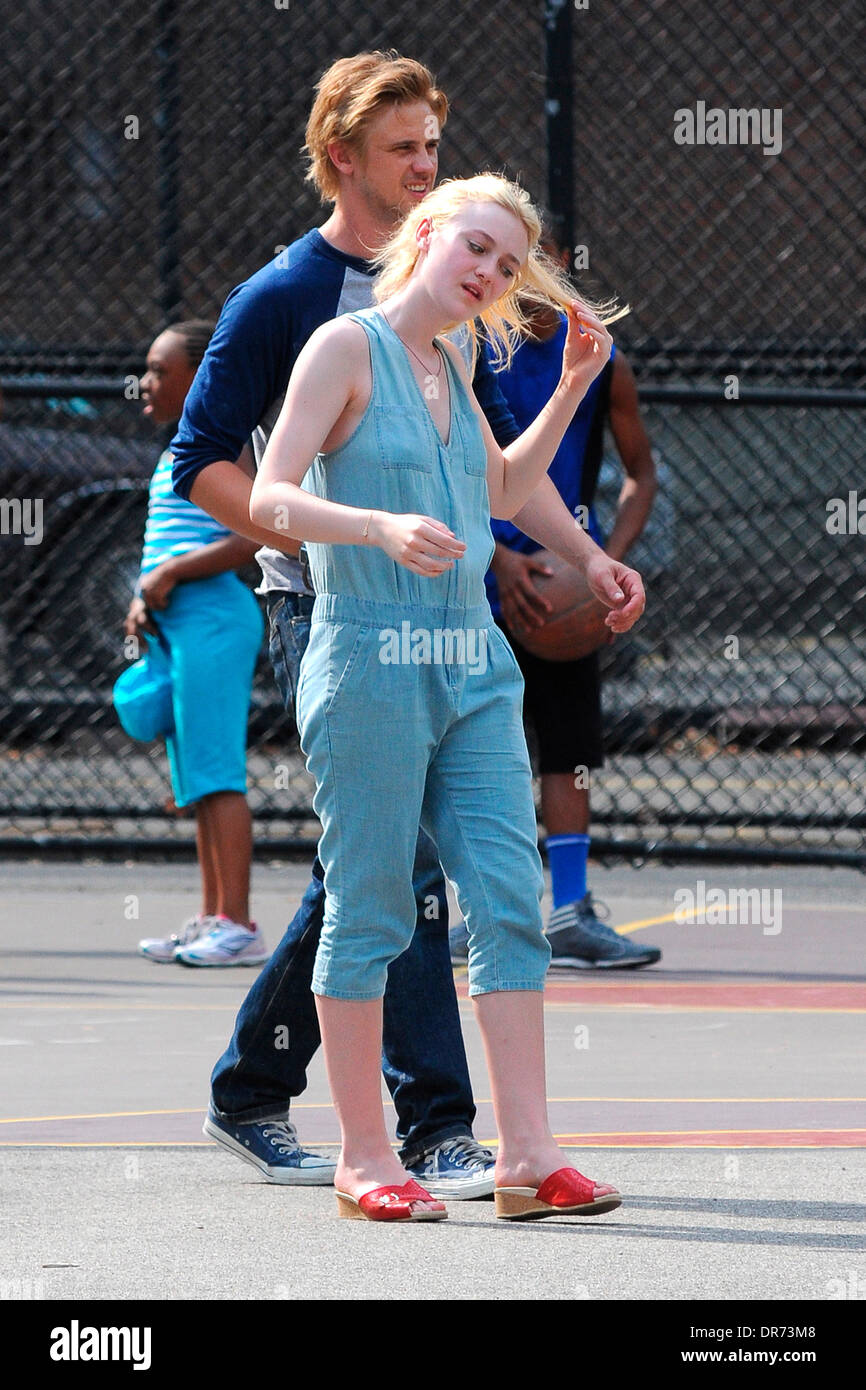 Boyd Holbrook And Dakota Fanning