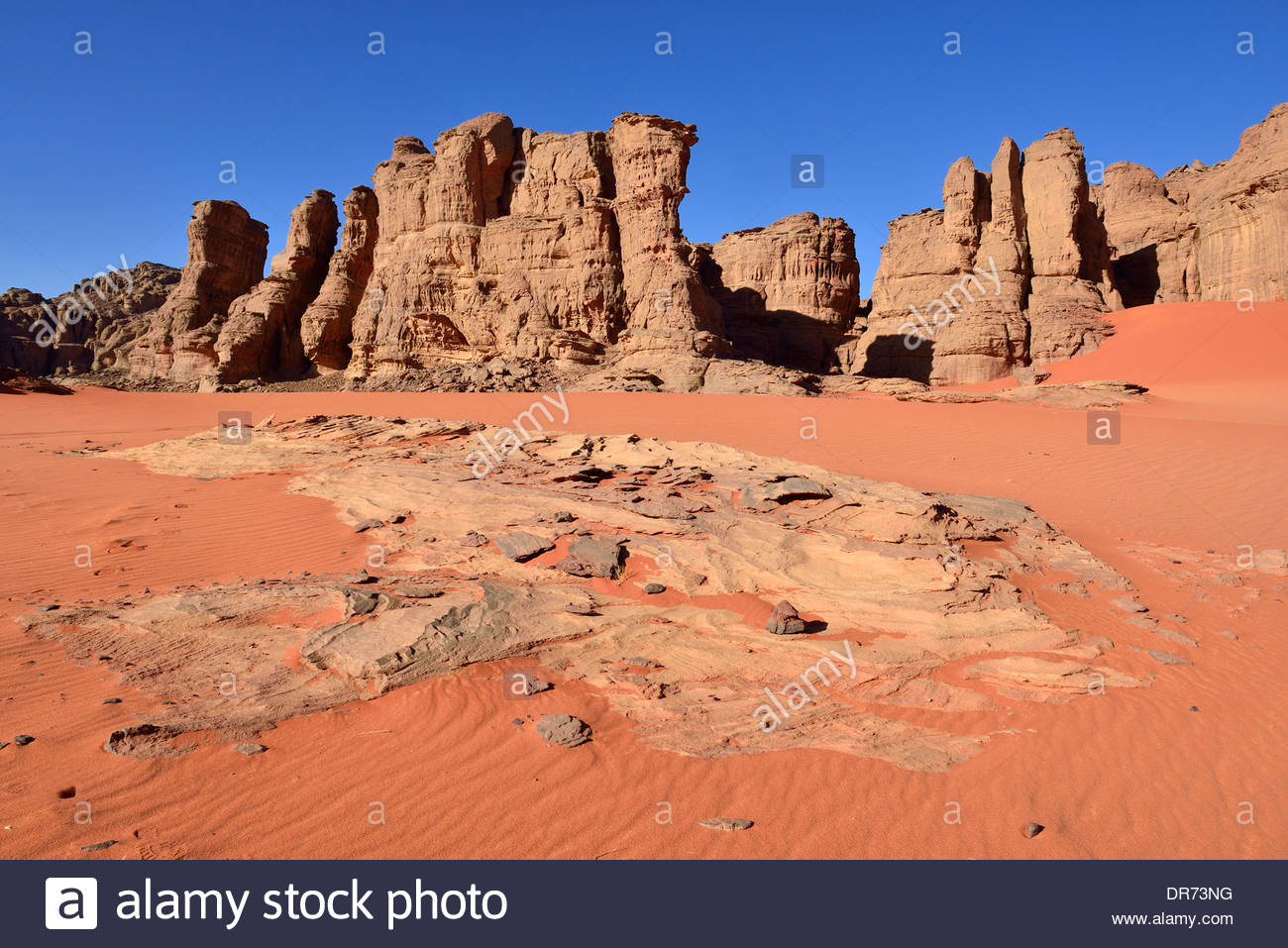 algeria-sahara-tassili-najjer-national-park-tassili-tadrart-rocks ...