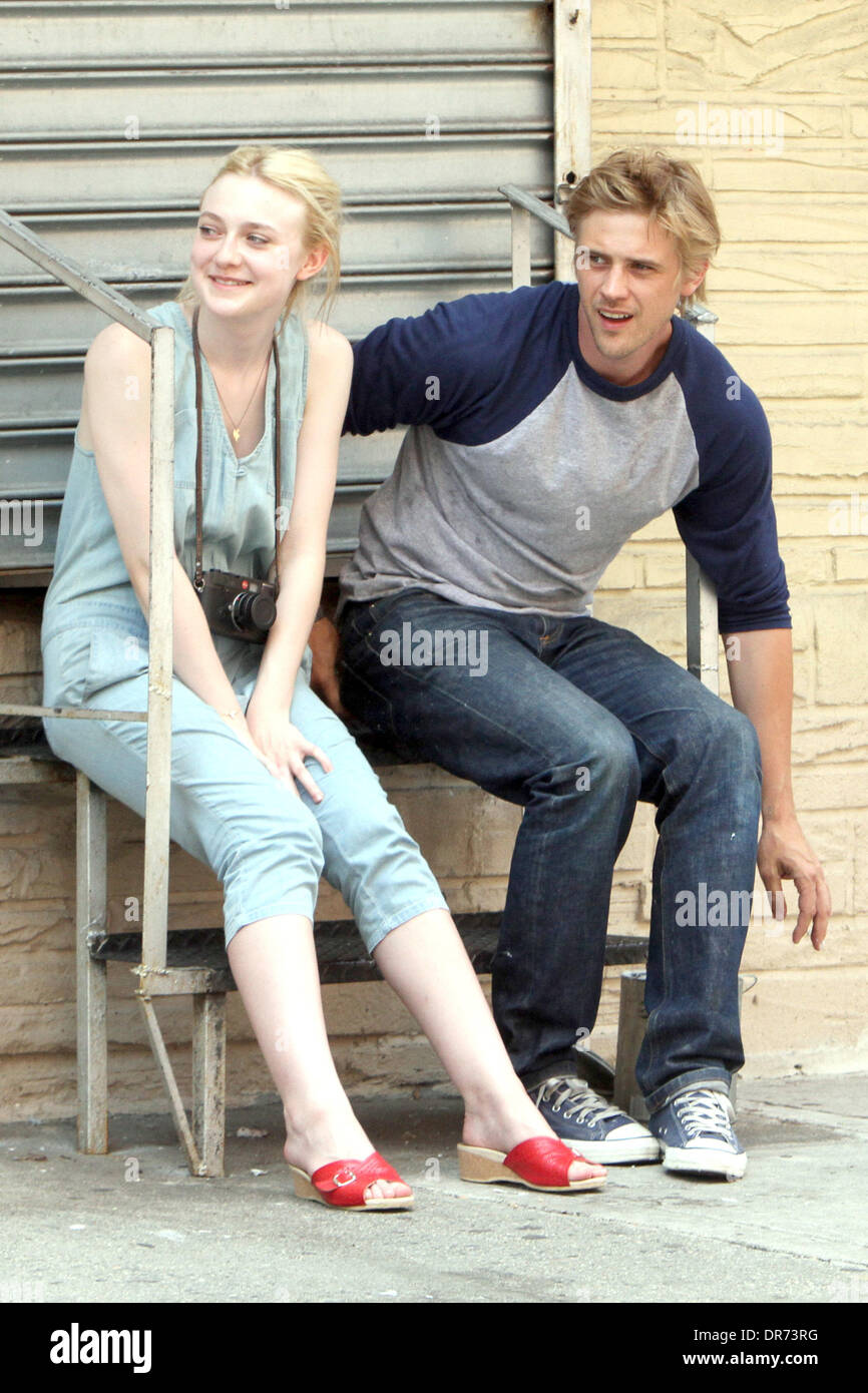 Boyd holbrook on set hi-res stock photography and images - Alamy
