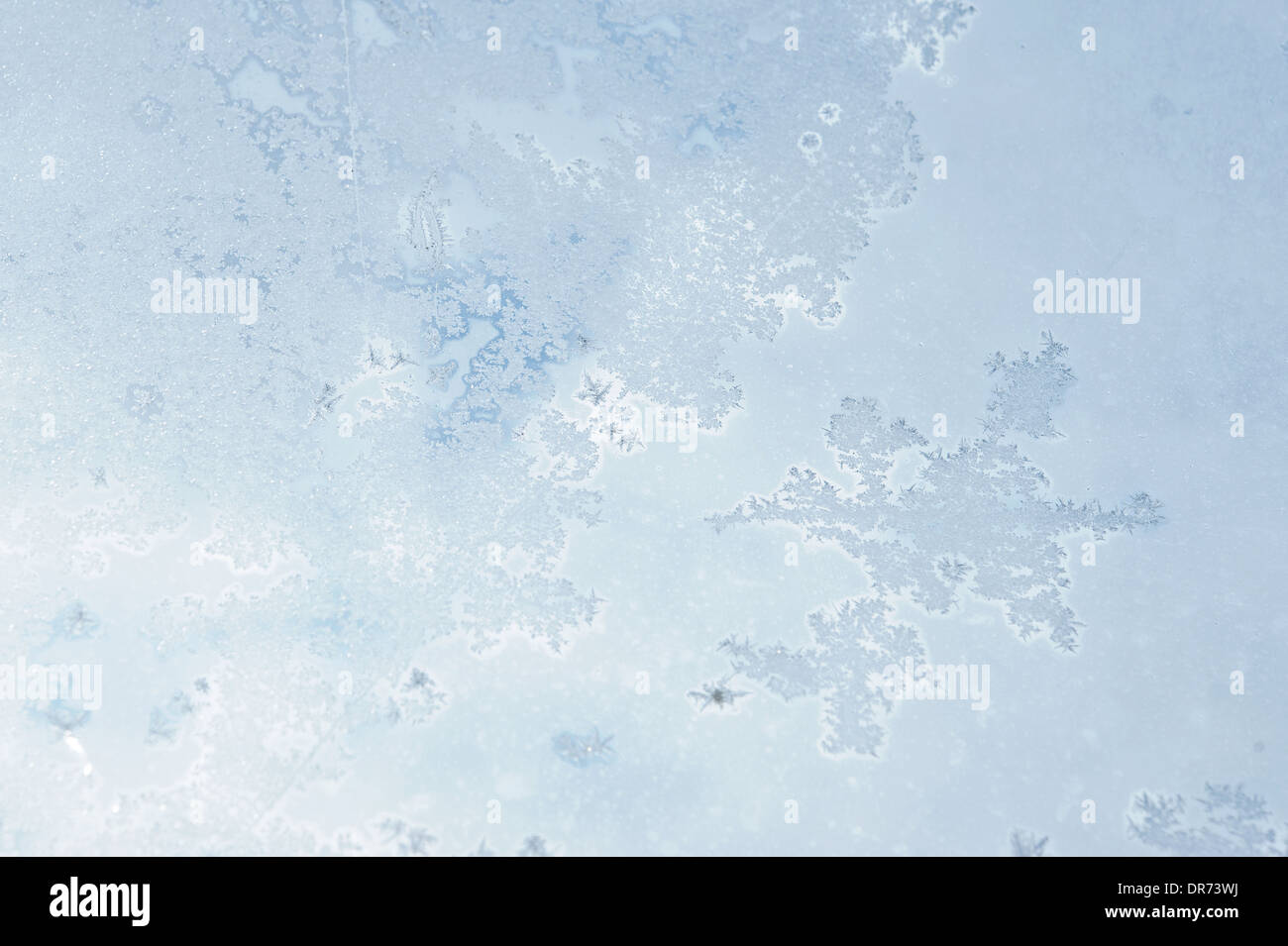 Frost on window hi-res stock photography and images - Alamy