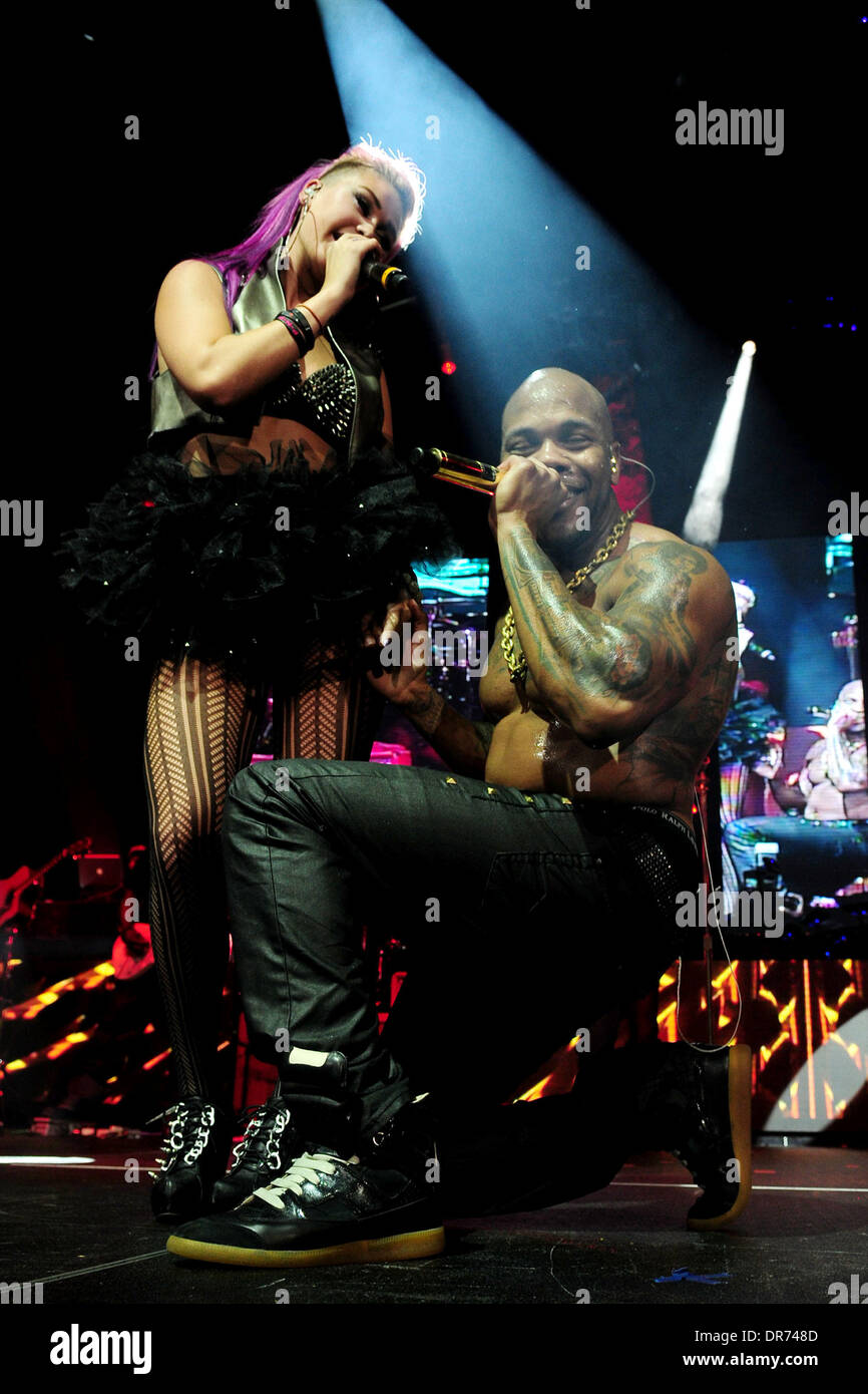 Stay C and Flo Rida aka Tramar Dillard perform during the 'R You On The List' tour at Bank ...