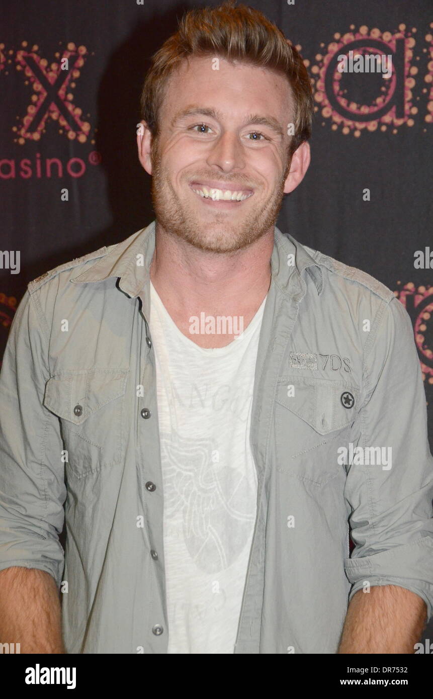 Justin Hopkins The TV show 'The Voice' takes the 360 stage at the Parx ...