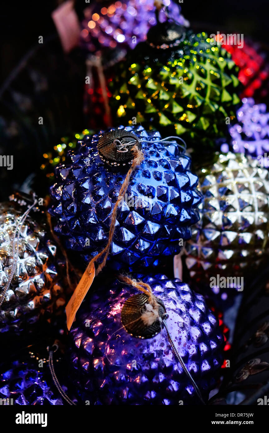 Spiky shape hi-res stock photography and images - Alamy