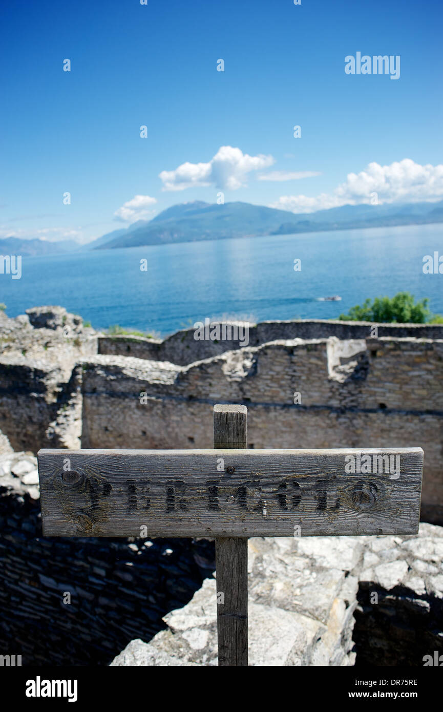 Villa romana sirmione hi-res stock photography and images - Alamy