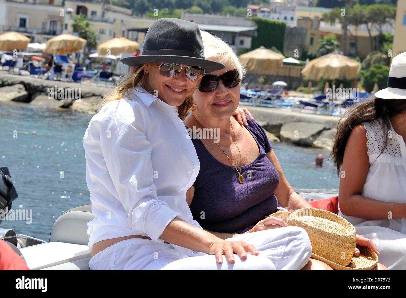 Kathy bello and maria bello hi-res stock photography and images - Alamy