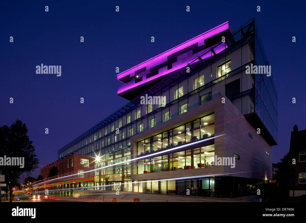 Contemporary civic buildings hi-res stock photography and images - Alamy