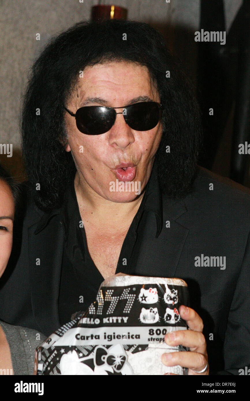 Gene Simmons attends an event at 'KISS' Mini Golf in Las Vegas Las ...