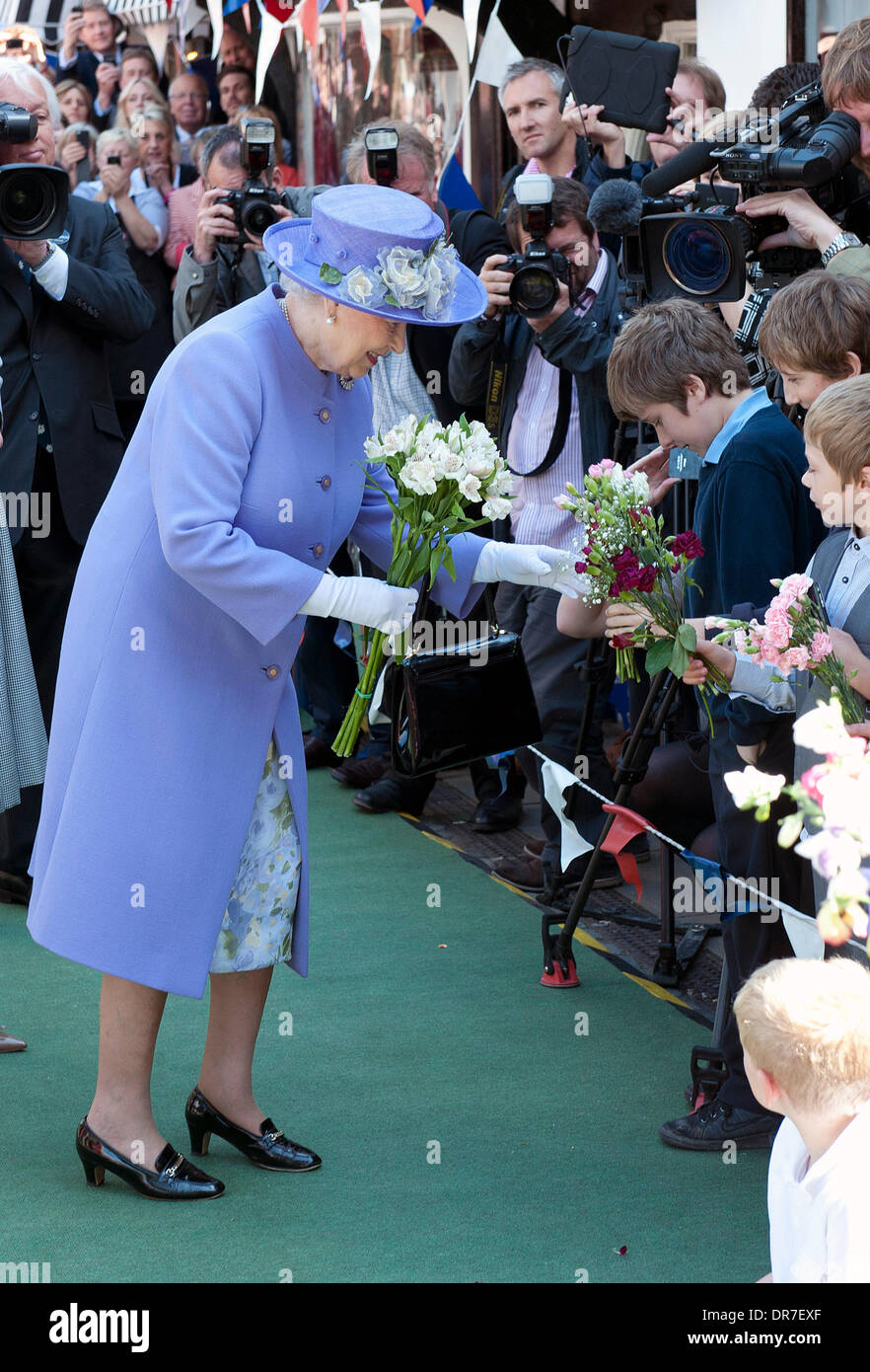 Queen Elizabeth II visits Hitchin Market Place during her Diamond ...