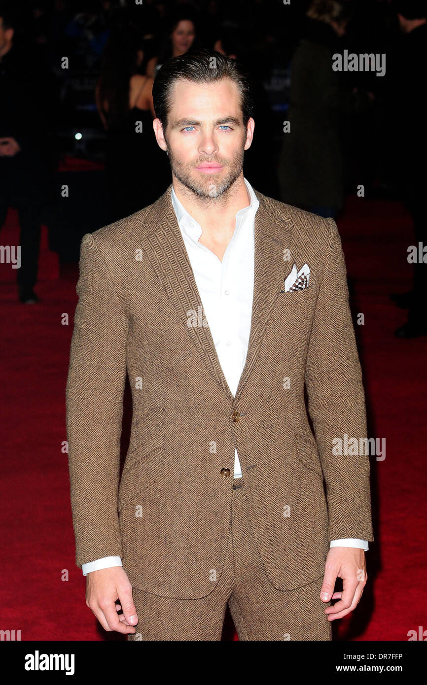 Chris pine jack ryan hi-res stock photography and images - Alamy