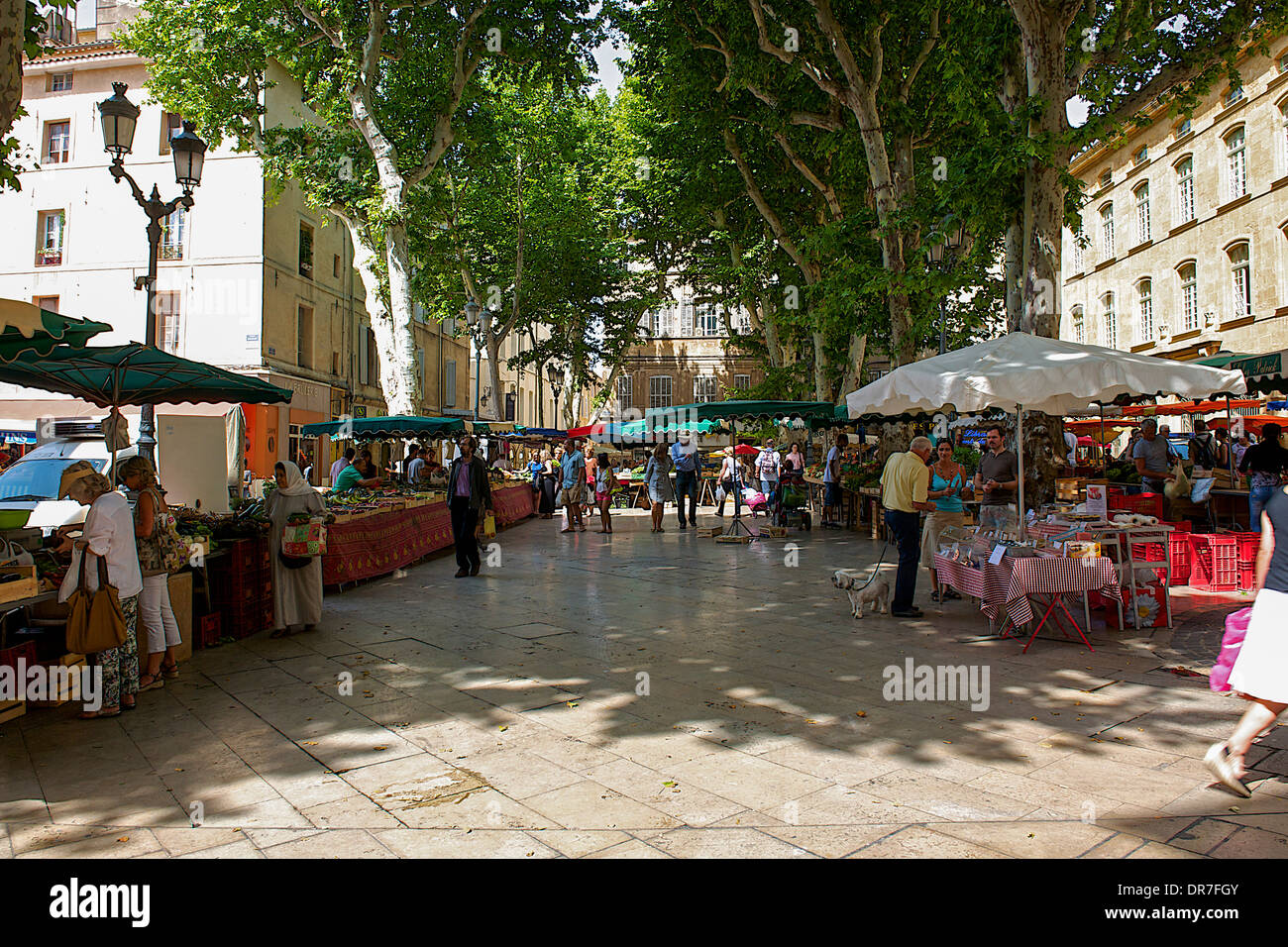 Morning market at the Place Richelme, Aix-en-Provence, France Stock ...