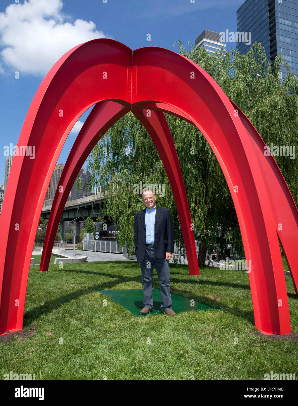 Roberto Franzone Seven Monumental Sculptures are unveiled by The Art ...