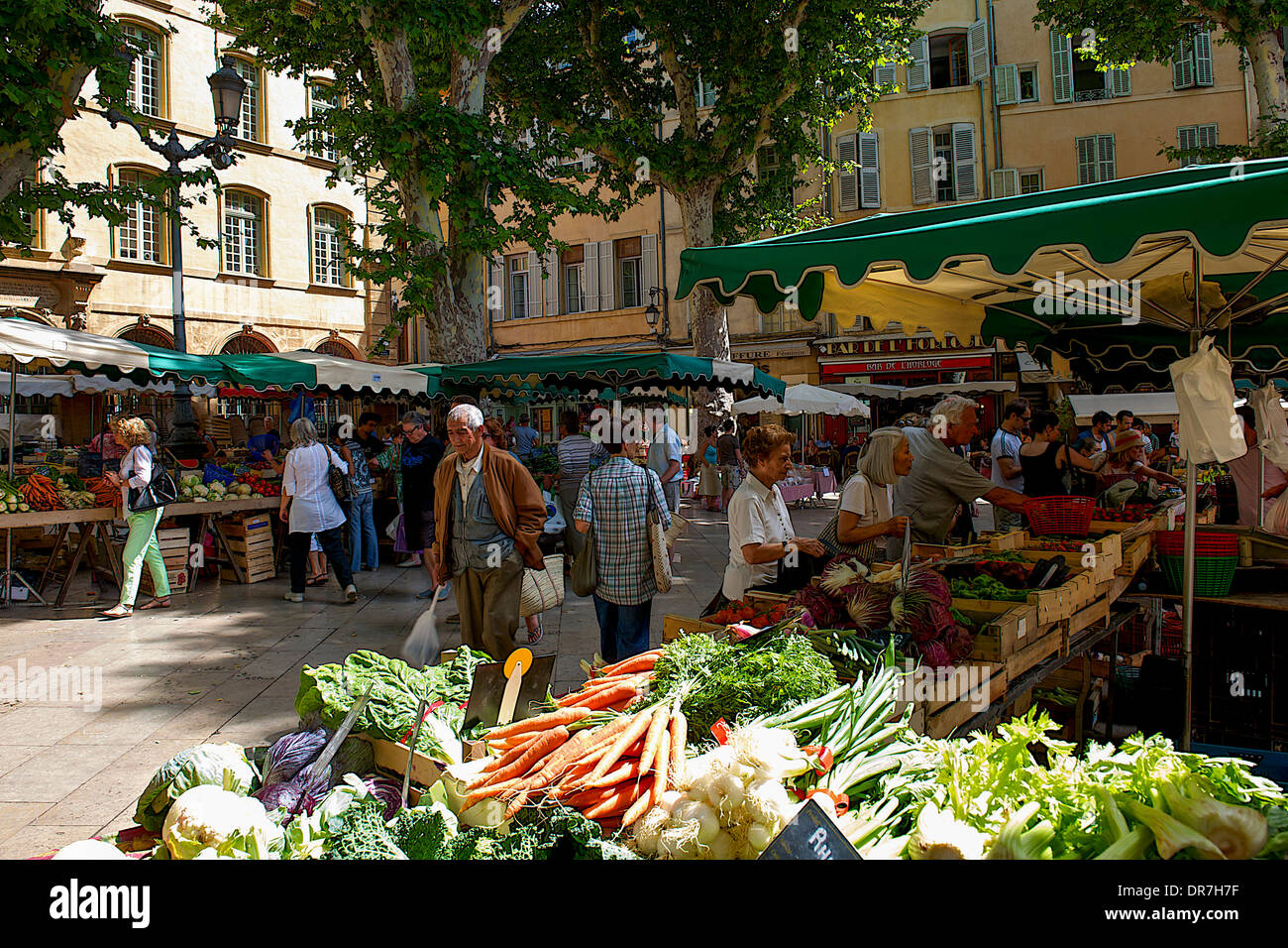 Aix en provence market hi-res stock photography and images - Alamy