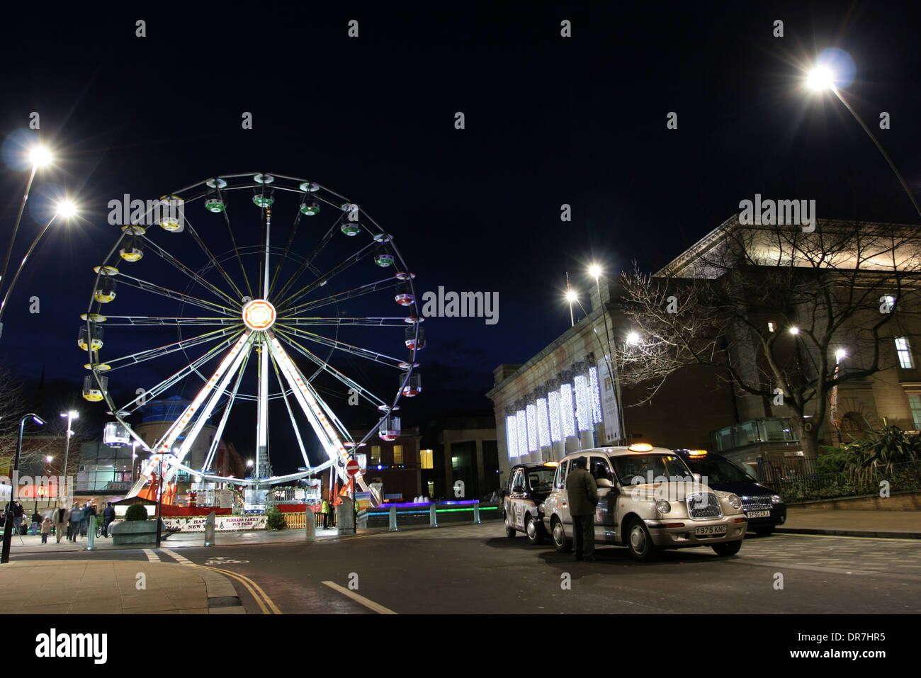 Cityscape night sheffield hi-res stock photography and images - Alamy