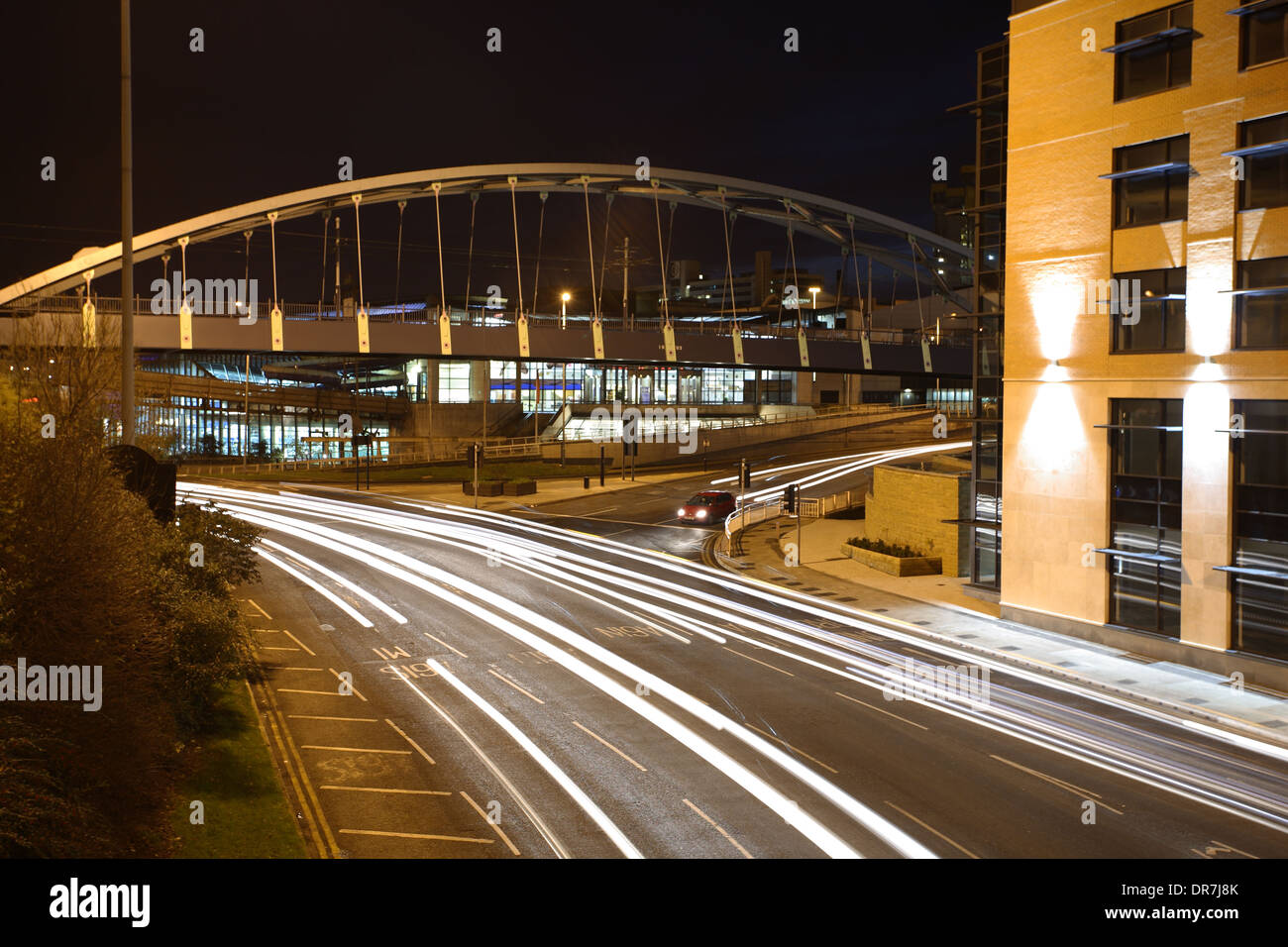 Park Square Roundabout, Sheffield Architecture, City at Night Stock ...