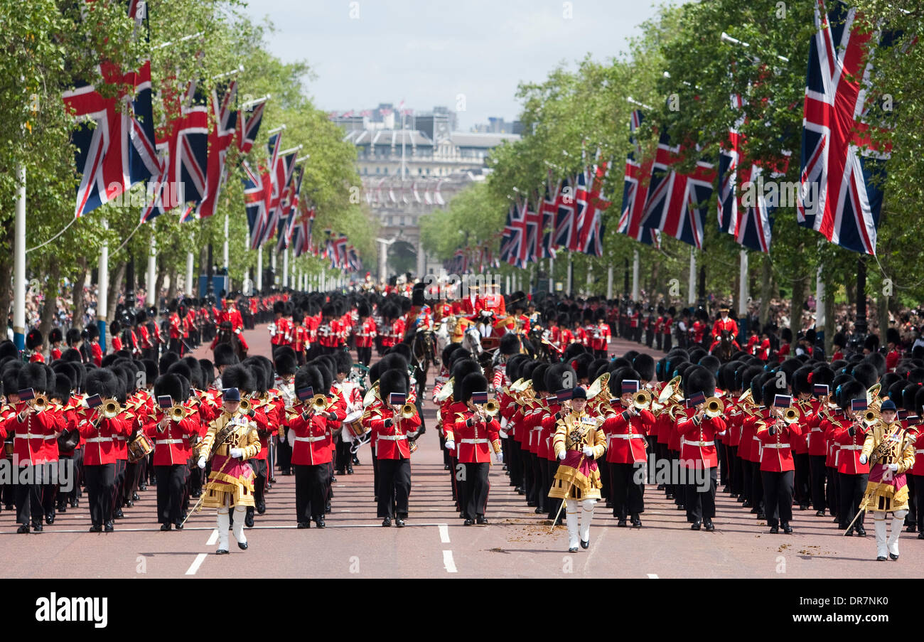 Atmosphere 2012 Trooping the Colour Ceremonies on Horse Guard's Parade ...