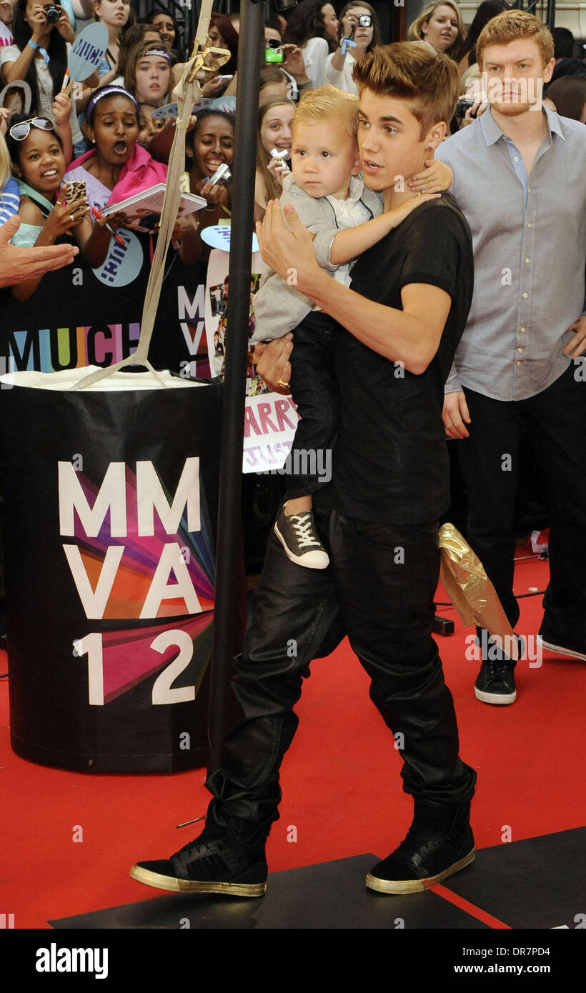 Justin bieber and jaxon bieber hi-res stock photography and images - Alamy