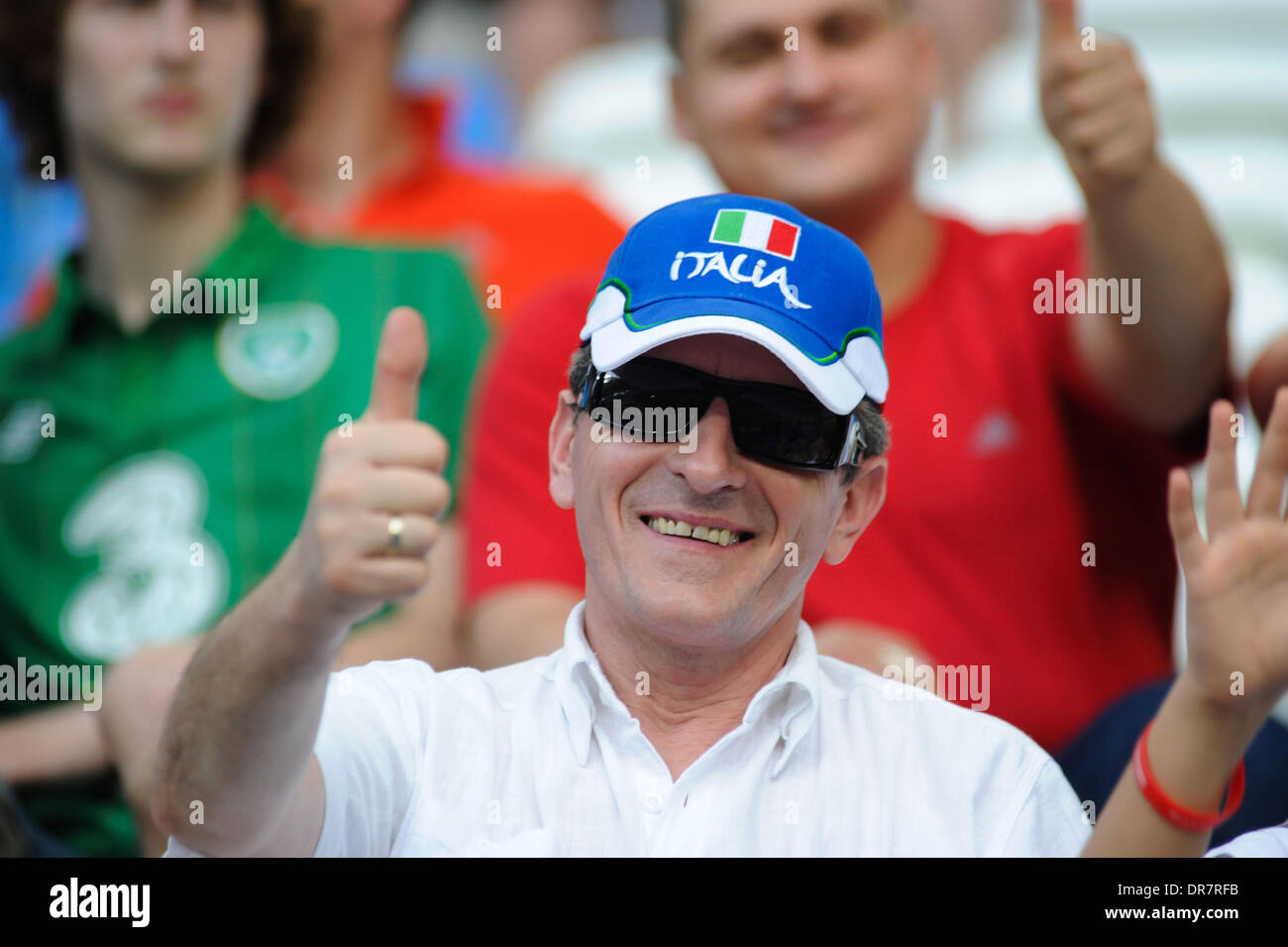 Atmosphere Italian and Irish fans attending the European Championship ...