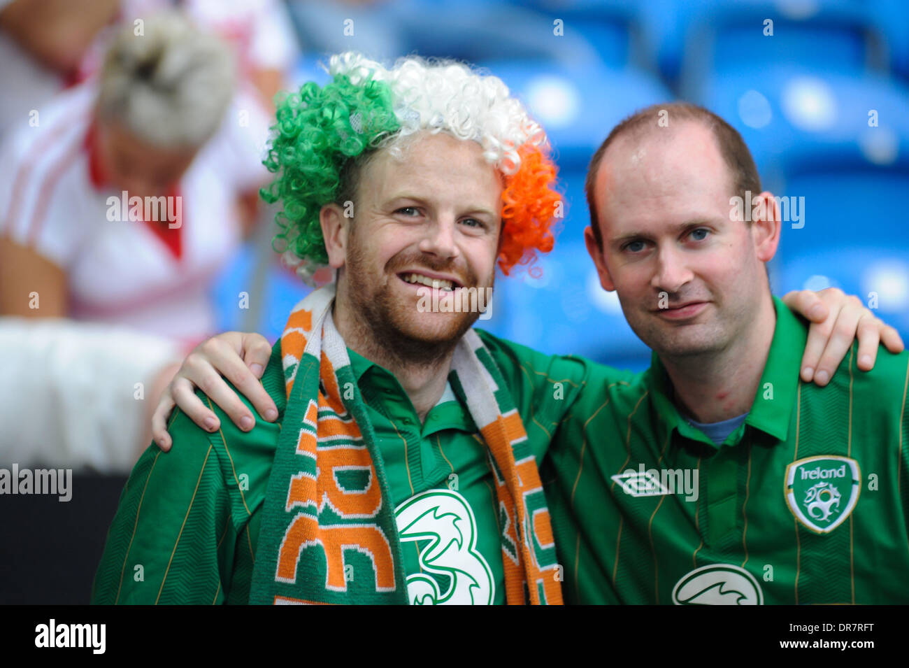Atmosphere Italian and Irish fans attending the European Championship ...