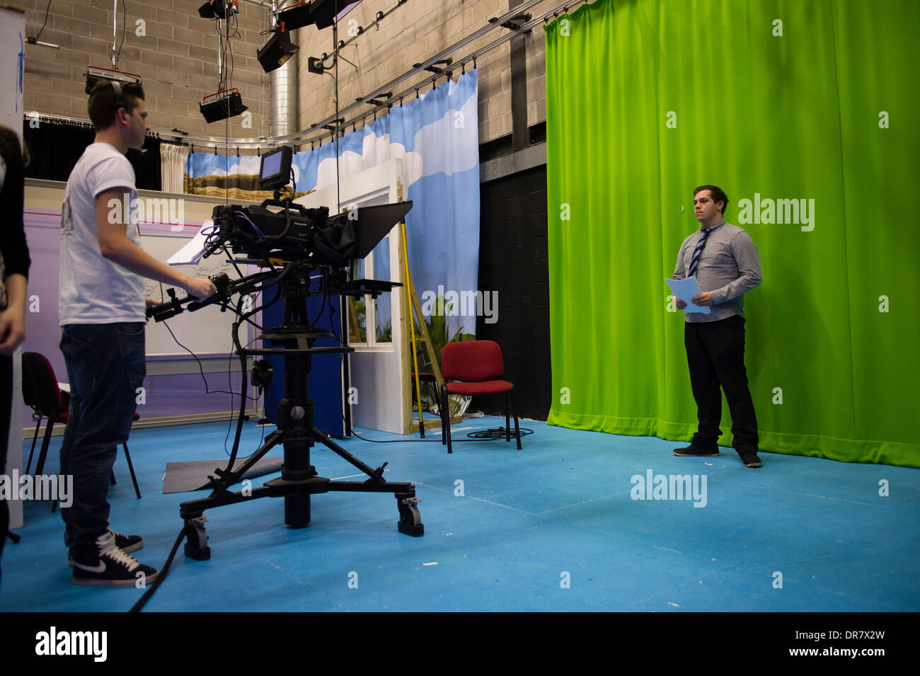 Daytime television hi-res stock photography and images - Alamy