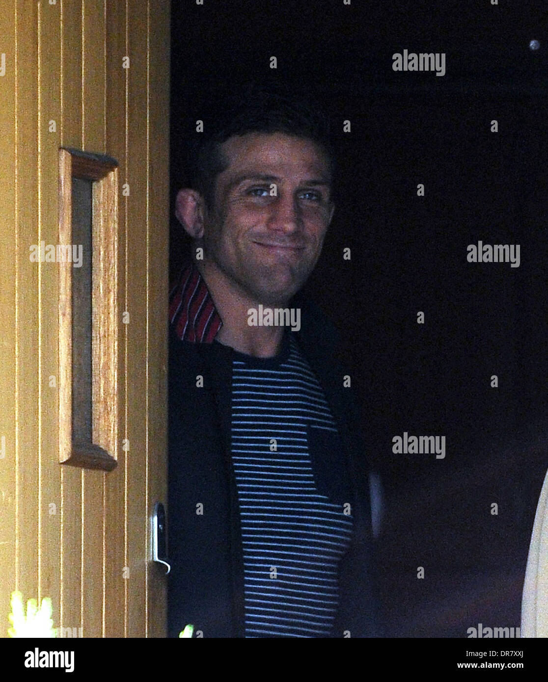 Alex Reid leaving his house following the birth of his daughter on ...