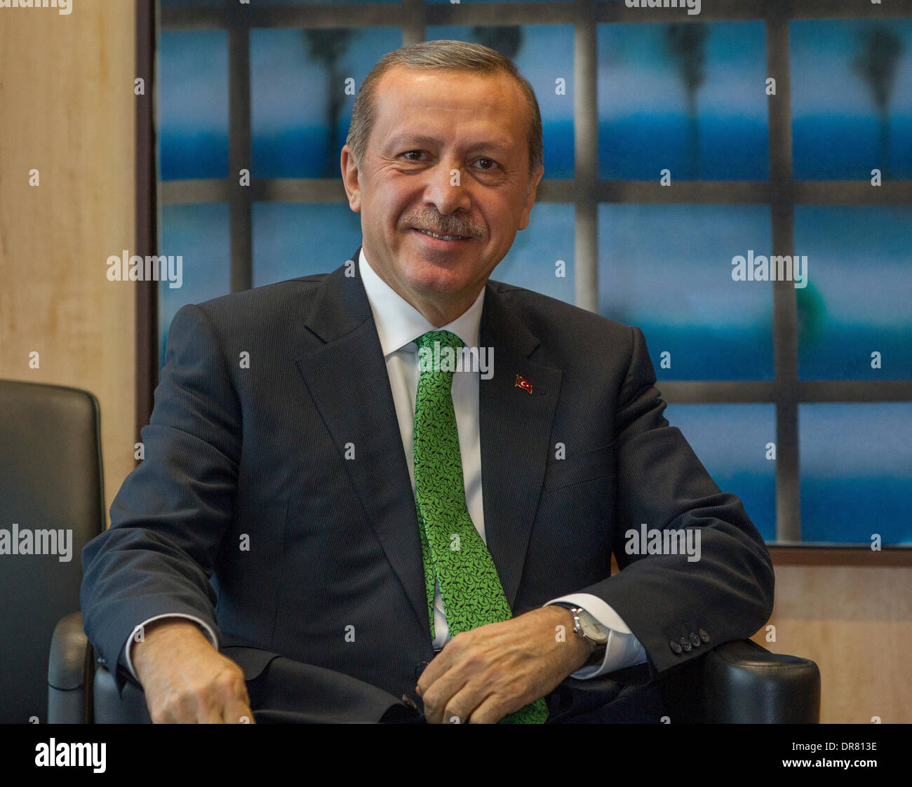 Leader statesman hi-res stock photography and images - Alamy