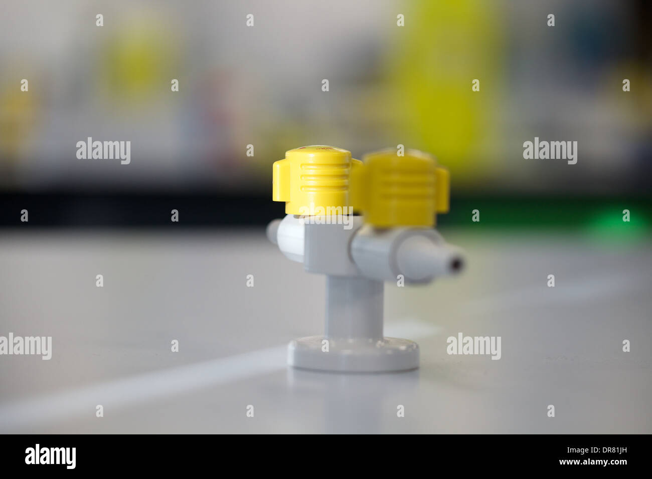 Gas tap in laboratory hi-res stock photography and images - Alamy
