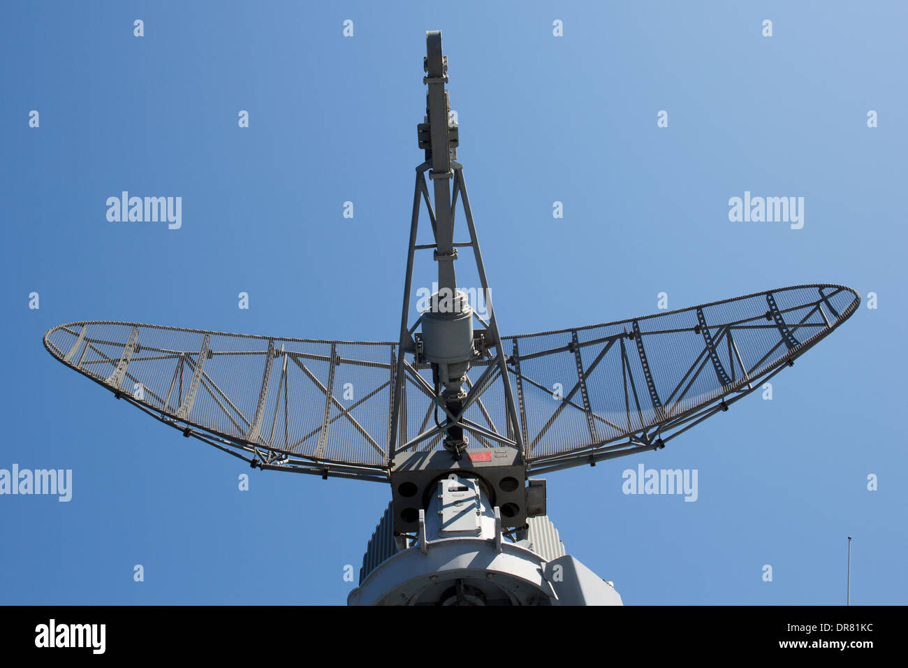 Ship radar hi-res stock photography and images - Alamy