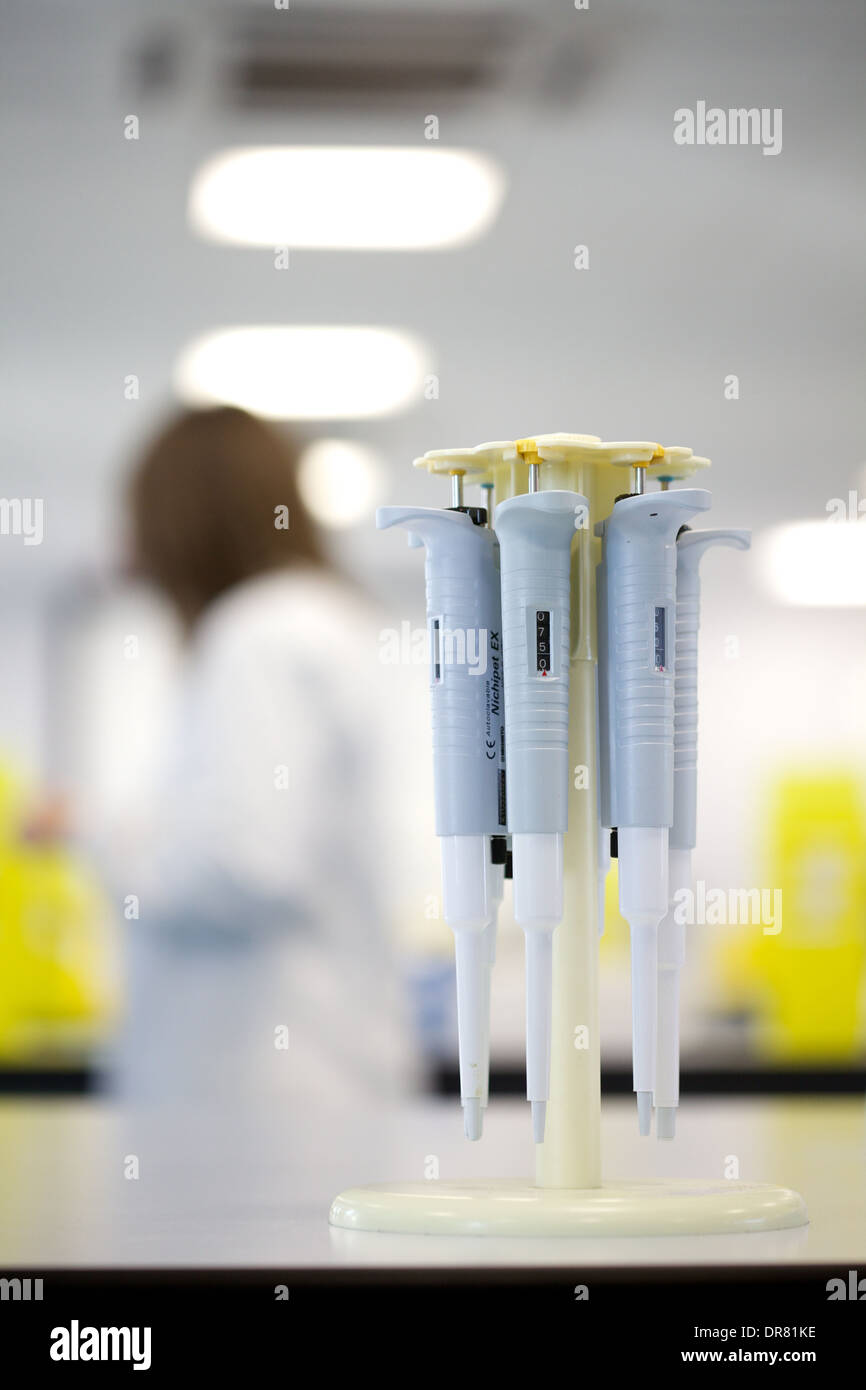 Laboratory pipettes hi-res stock photography and images - Alamy