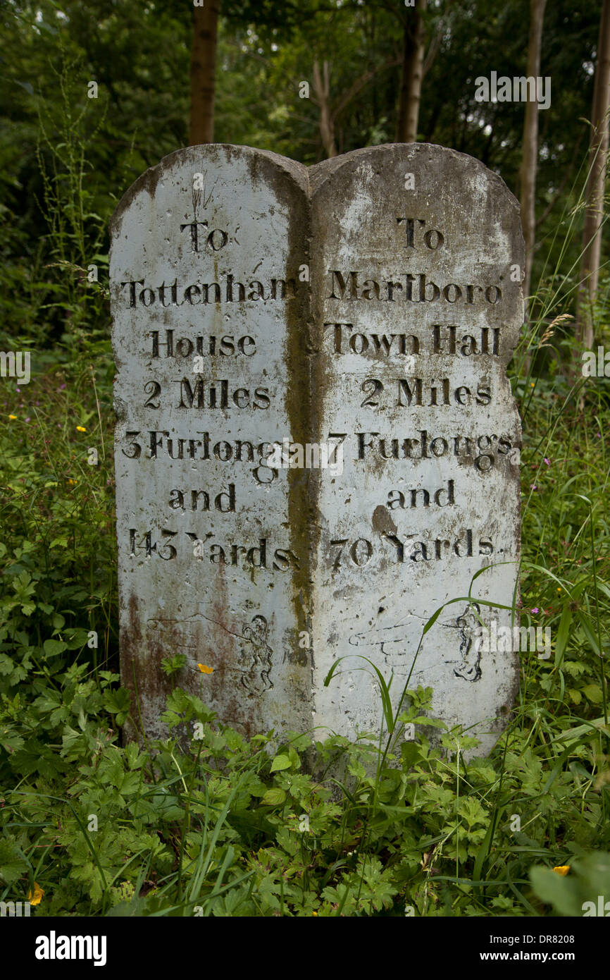 Roadside milestone distance marker hi-res stock photography and images ...