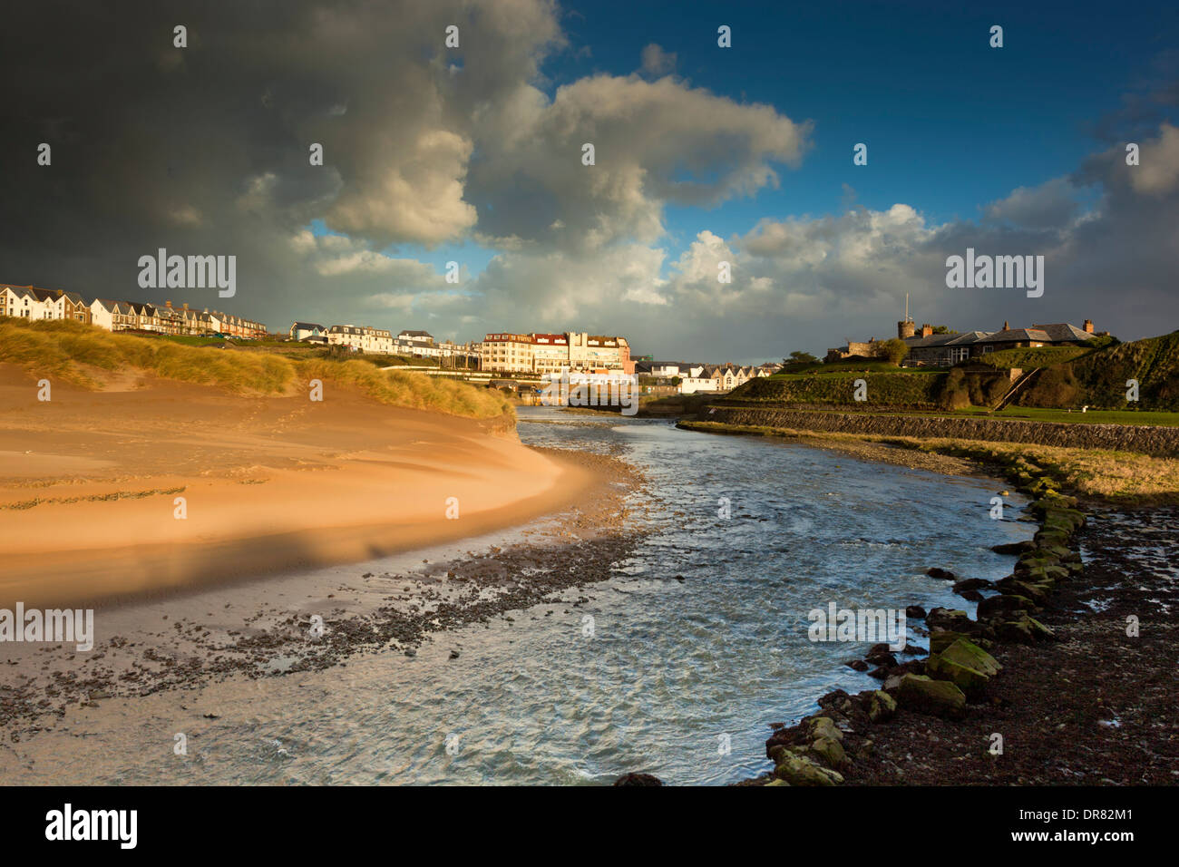 Bude Beach and River; Cornwall; UK Stock Photo - Alamy