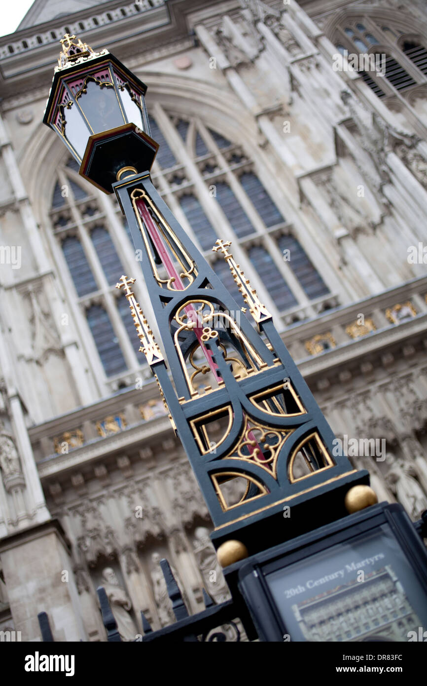 Westminster abbey lamp hi-res stock photography and images - Alamy